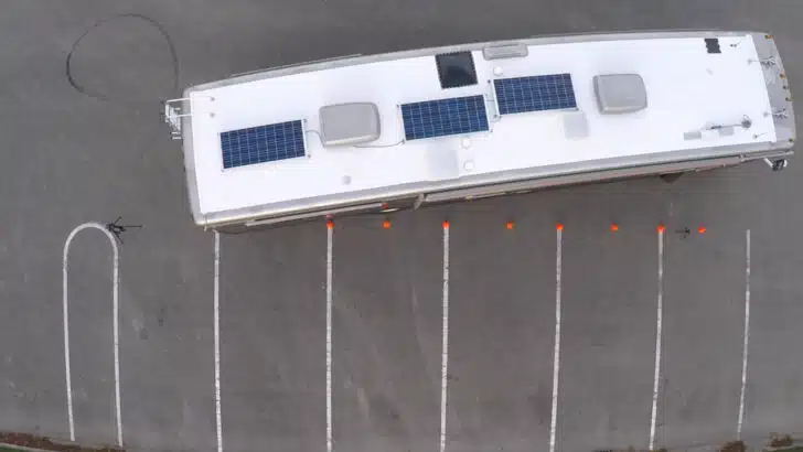 How to Drive an RV: Off-Tracking and Rear Overhang