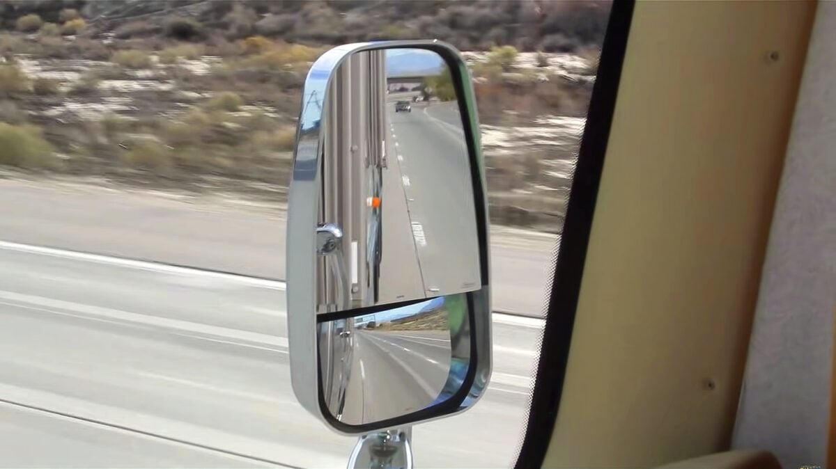 RVgeeks Driving School: Mirror Adjustment & Lane Control
