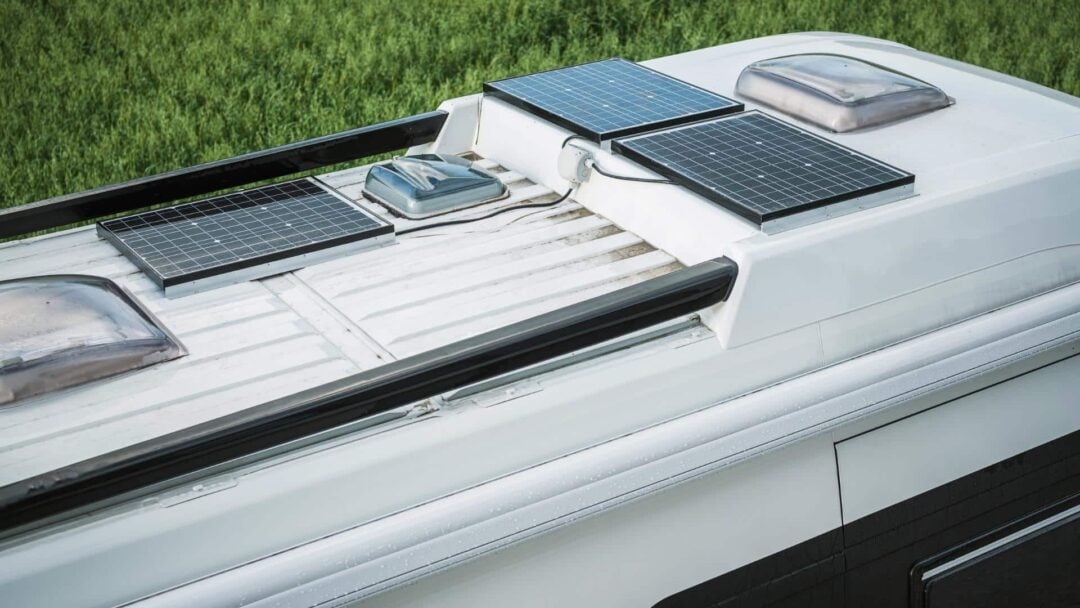 5 Best Choices For A Solar Generator For Your RV - TheRVgeeks.com