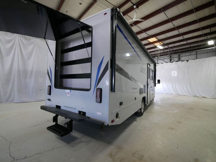 7 of the Best Class C RVs Under 30 Feet - TheRVgeeks.com