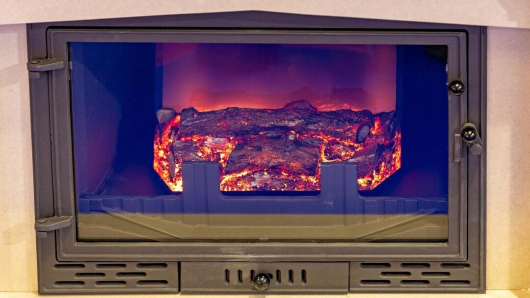 RV Fireplace: Add Heat & Ambience To Your RV - RVgeeks