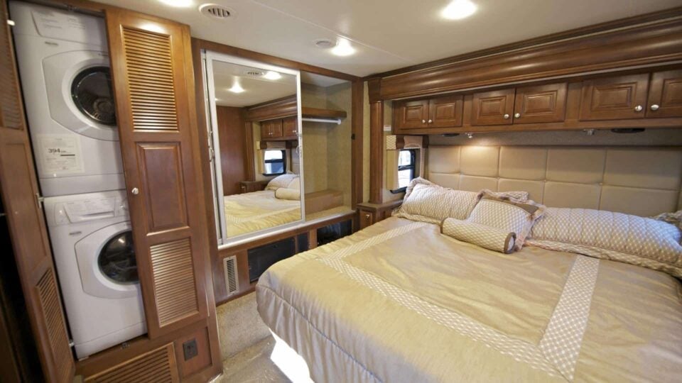 An RV With 2 Bedrooms? Who Knew It Existed? - RVgeeks