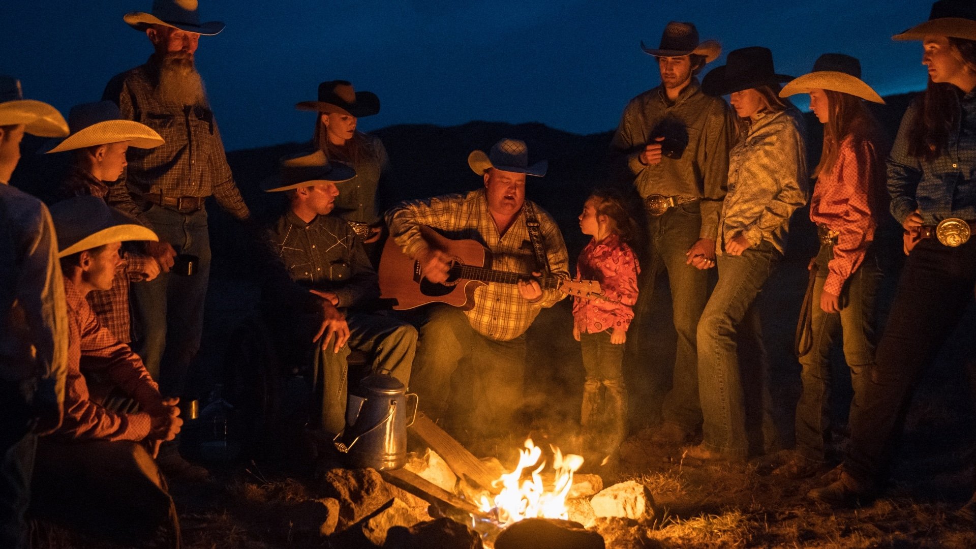 21 Great Campfire Songs to Sing On Your Next RV Trip