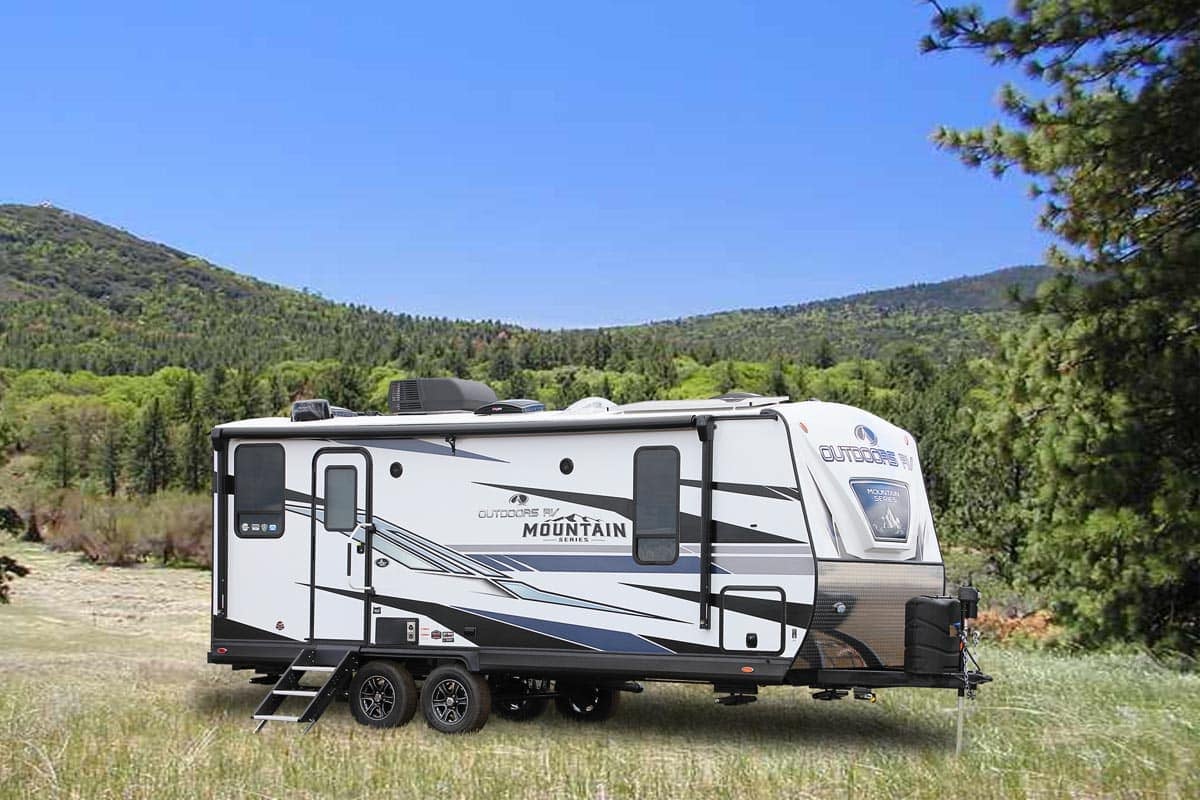 Outdoors RV Makes Seriously-Rugged Four-Season Campers