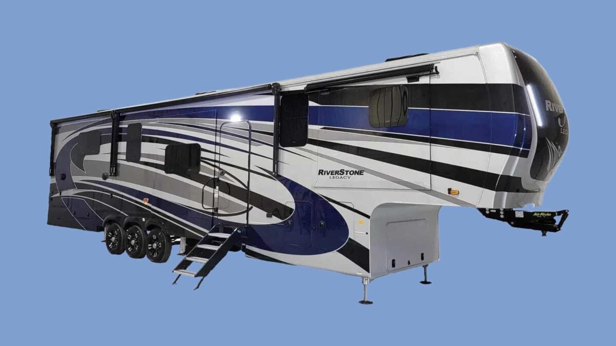 Luxury Fifth Wheel Campers That’ll Blow Your Mind!