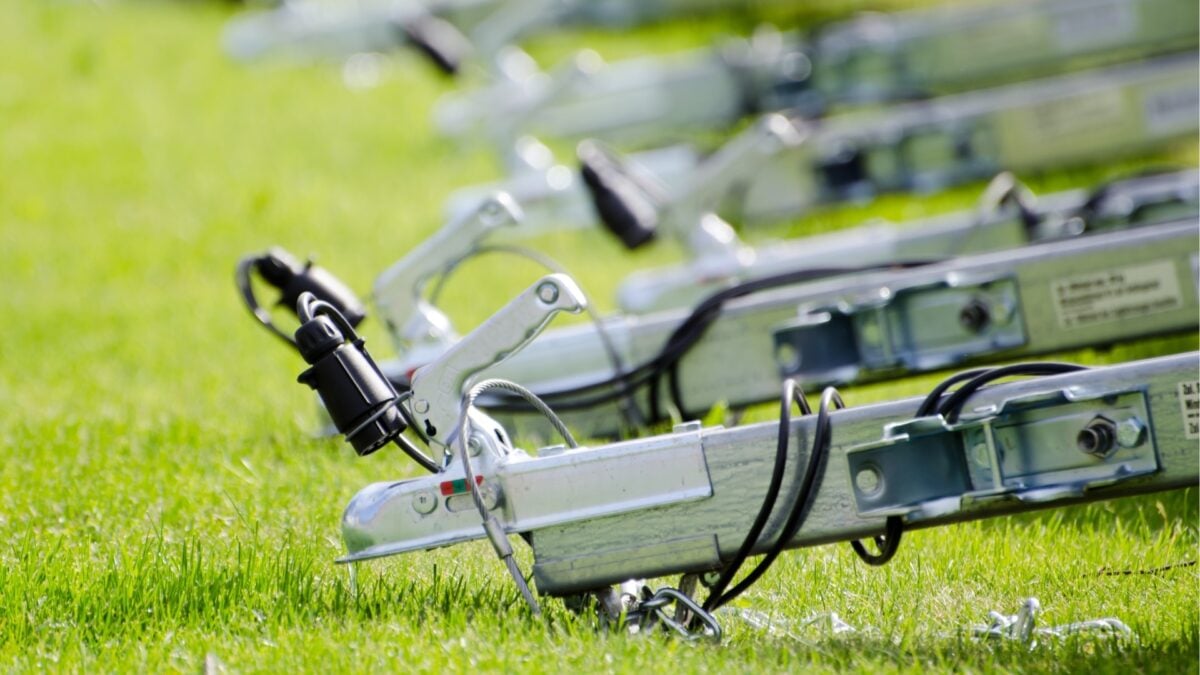 How to Connect a Trailer Breakaway Cable the Right Way