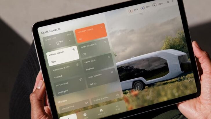 Pebble Flow RV: The Pushy Little All-Electric Travel Trailer