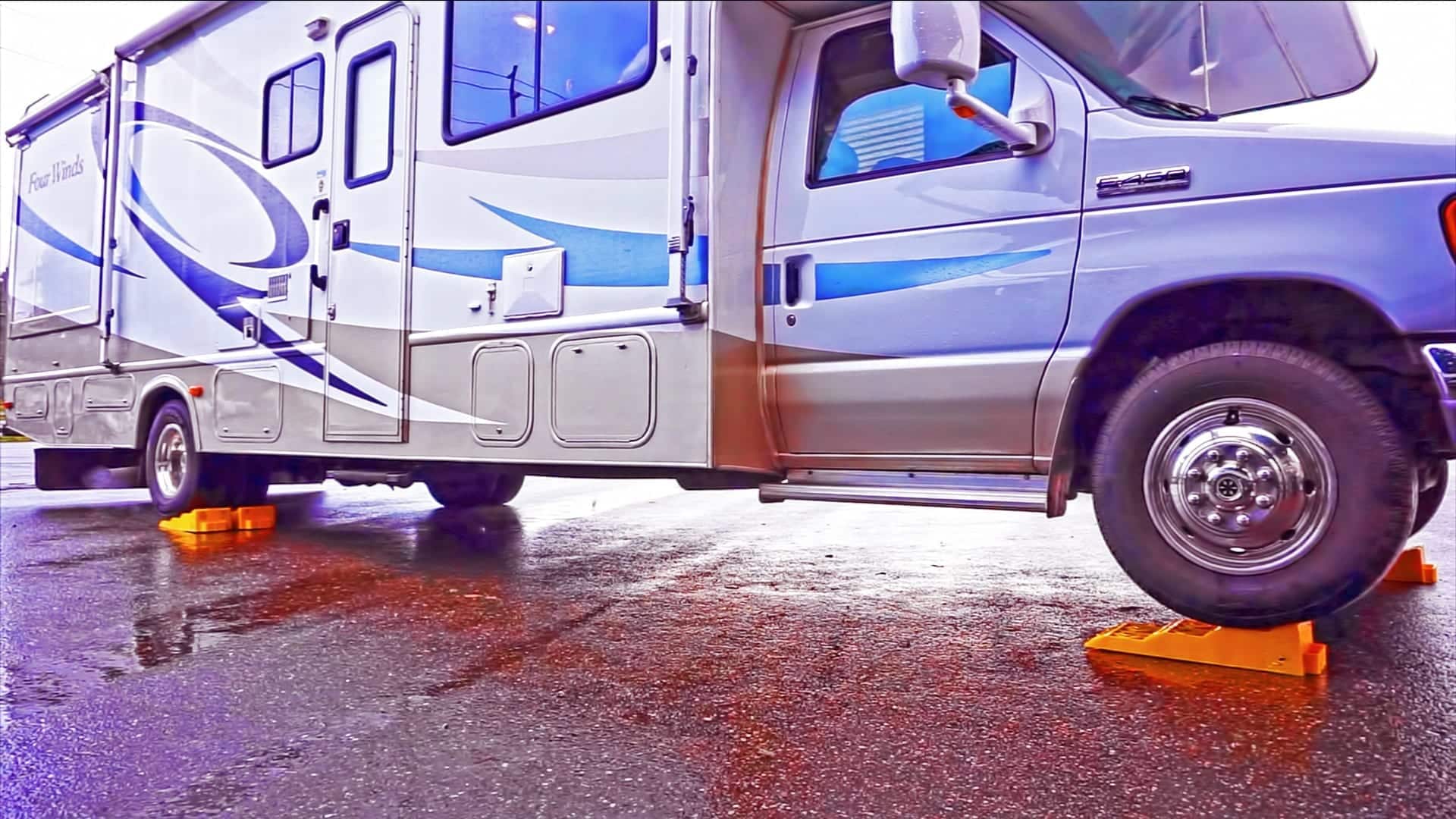 Leveling a Motorhome On Blocks: A Step-by-Step Guide