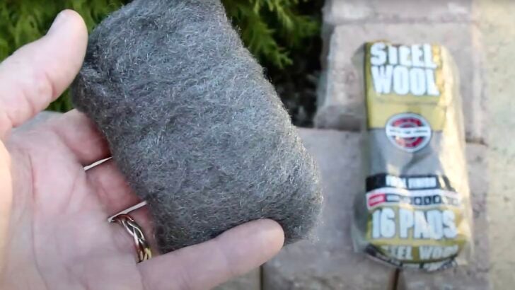 Can You Use Steel Wool to Clean Glass? Won't It Scratch?