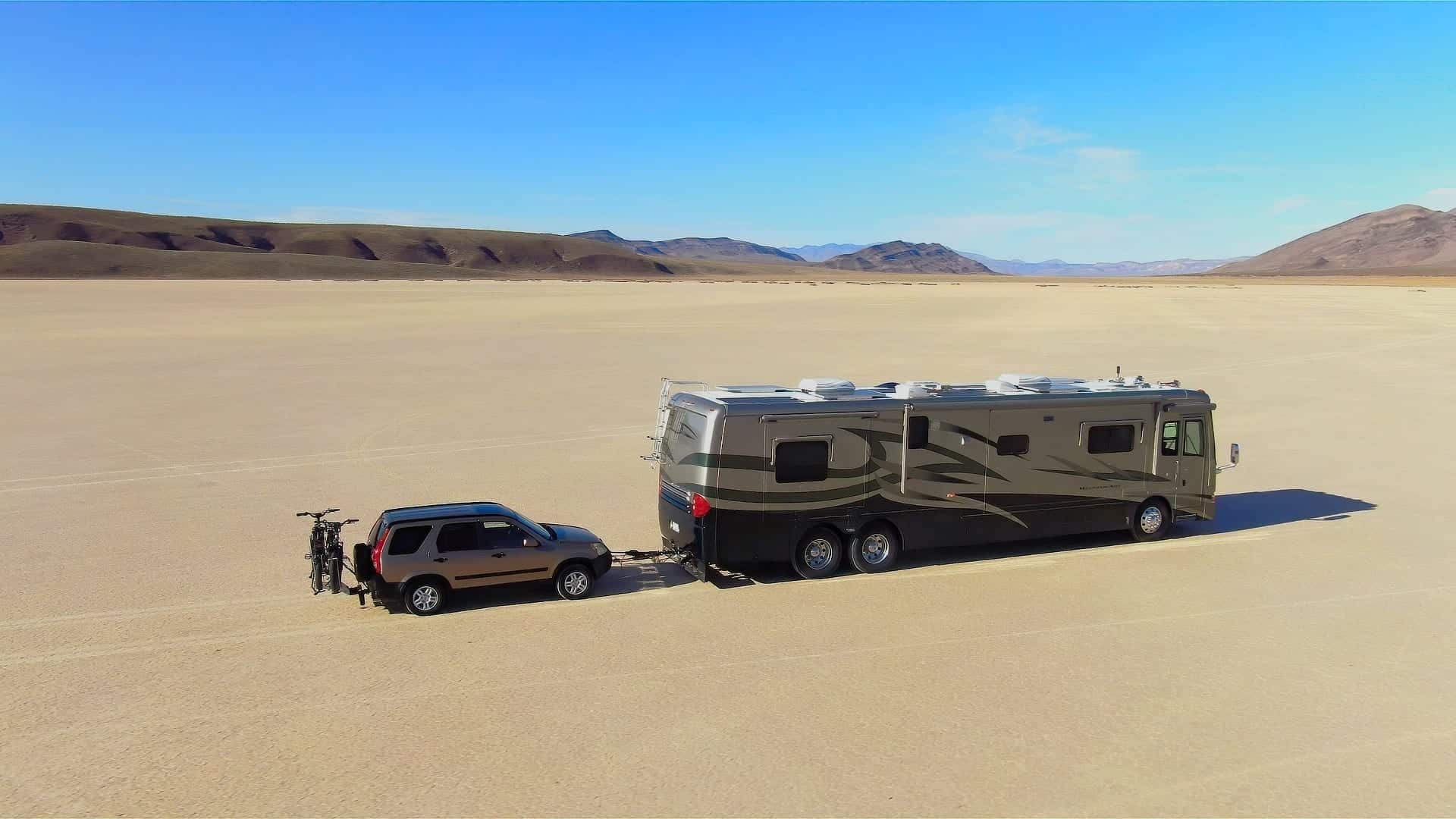 How to Set Up a Car to Be Flat-Towed Behind a Motorhome